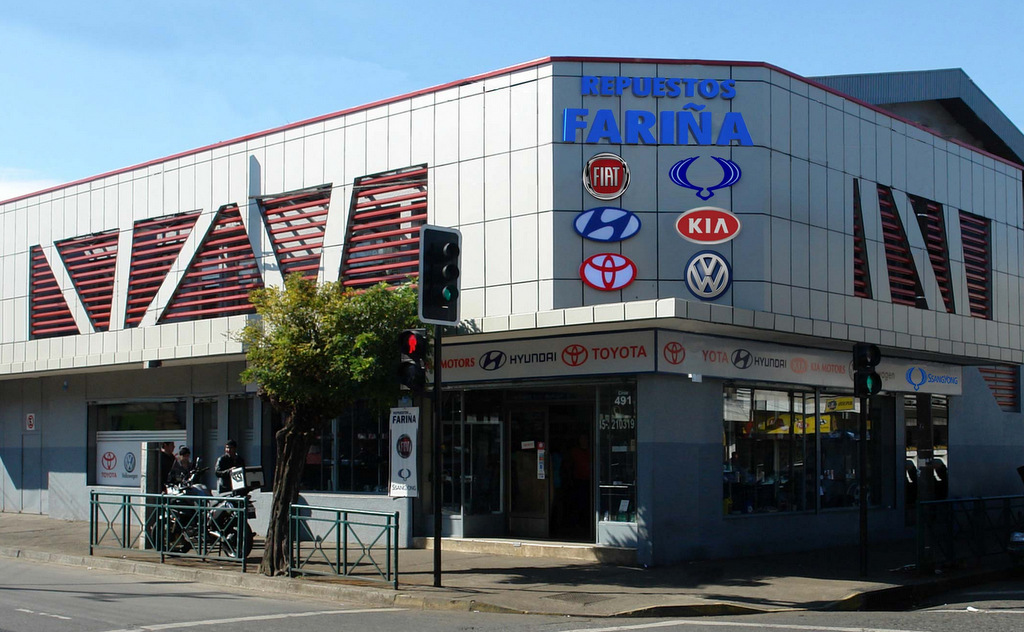 Repuestos Automotrices & Accesorios Fariña